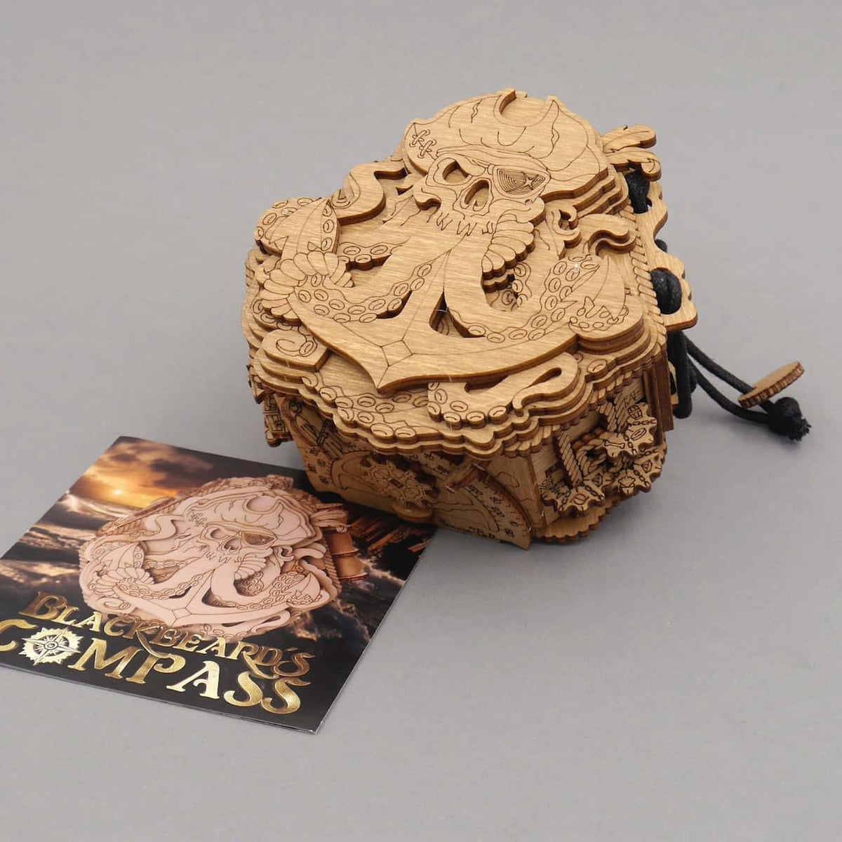 BLACKBEARD'S COMPASS – ROMBOL